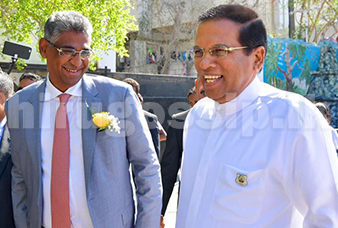 ඇමති ෆයිසර්ට ජනපතිගෙන් මලක් - Photos - Faiszer Musthapha - Hiru Gossip ...
