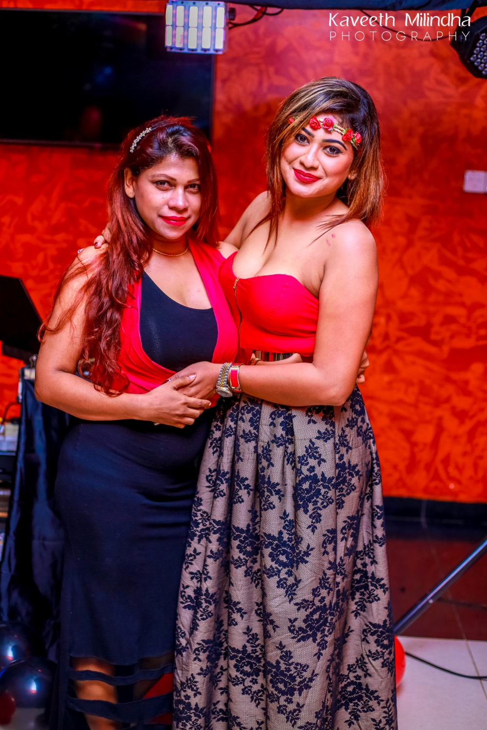 රැයක් පහන්කළ පියුමි හංසමාලිගේ උපන්දින සාදය - Photos - Piyumi Hansamali ...