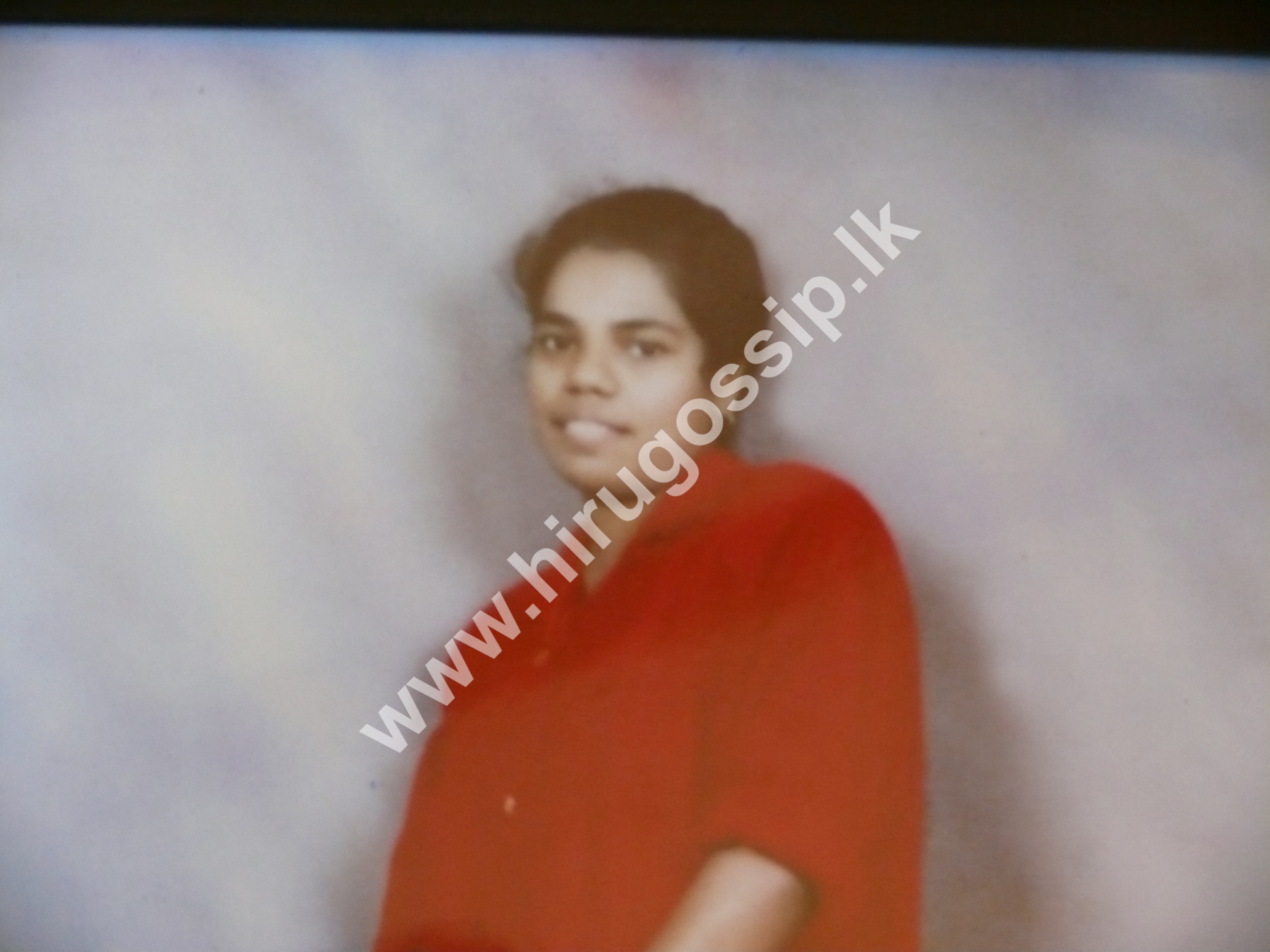 නොදන්නා රටක සේවයට ගිය සුරේඛා අවාසනාවන්ත ලෙස මියගිහින් - මරණය ගැනත් ...