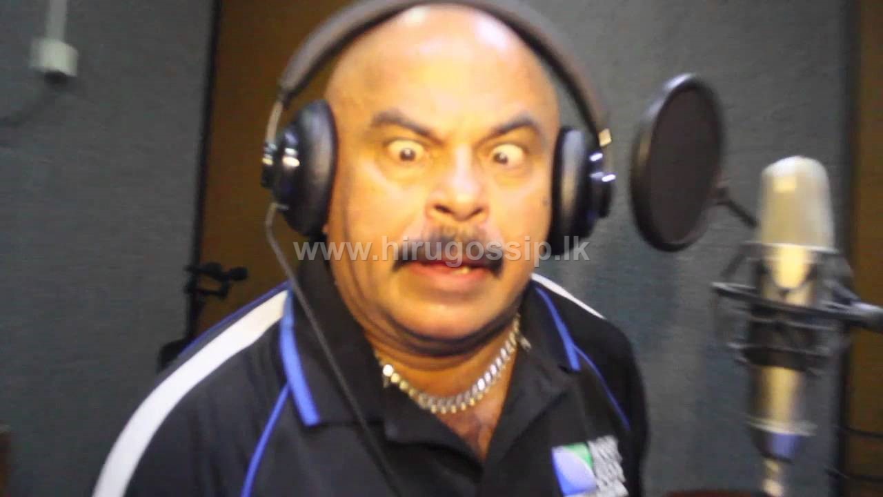 මම හොඳ ලස්සන කොණ්ඩයක් තිබුණු කොල්ලෙක්, කොණ්ඩෙ ගාල තට්ටයක් හදාගත්තේ ...
