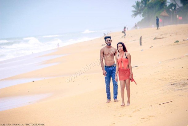 බුකිය ගිනියම් කරමින් වීඩියෝවක සරාගී දර්ශන පෙළක් රඟපෑ නිශාදි ඒ ගැන කියන කතාව - Photos - Nisadi ...