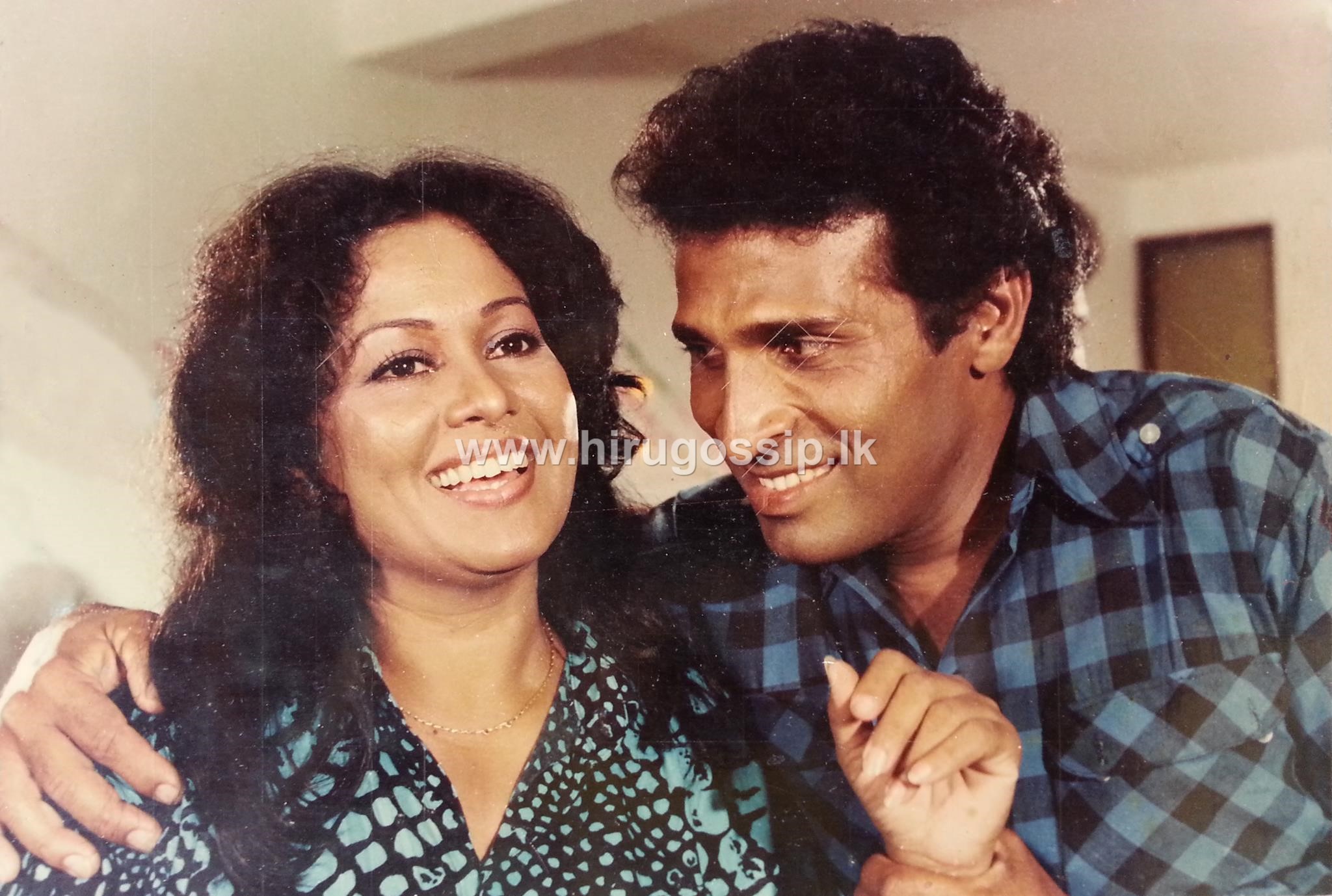 "රඟපෑම වෙනුවෙන් ගෙවිය යුතු මුදලවත් නොදී අද කෝටිපතියන් වෙලා ඉන්න ...