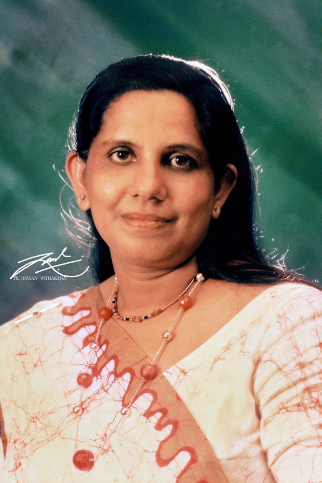 "දවසක මම තනි වෙයි.... මට සලකන්න කෙනෙක් නැති වෙයි..." - දීපානී සිල්වා ...