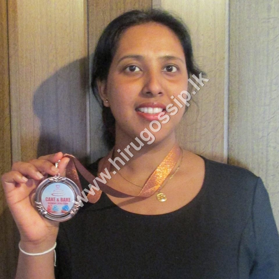 ජර්මනියේ විශාලතම කේක් ප්‍රදර්ශනයයේදී ලෝකඩ පදක්කමක් දිනාගැනීමට සමත්වුණු ...