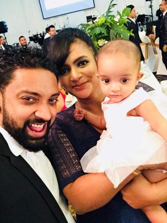 රටම ආදරය කරන නළුවා දෙදරු මවක් සමග විවාහ වෙයි - Photos - Dasun Pathirana ...