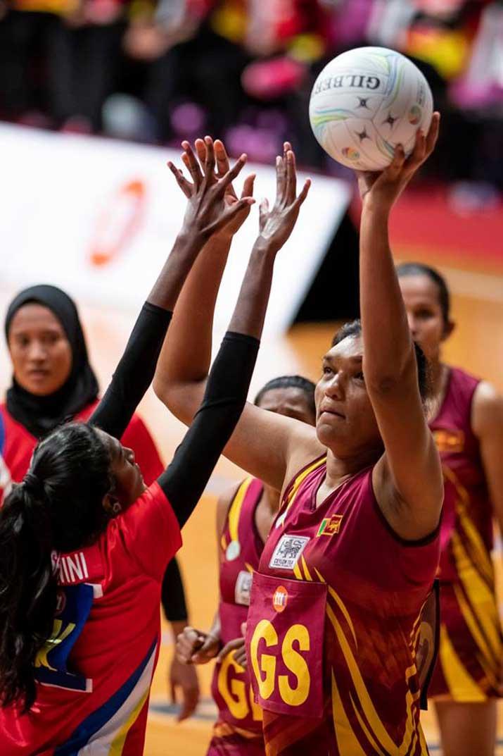 ශ්‍රී ලංකාව අපරාජිතව ආසියානු කුසලානයට තවත් ළංවෙයි - Photos - Asian ...