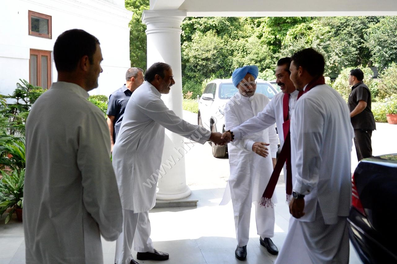 හිටපු ජනපති ඉන්දියාවේදී මන්මෝහන් සිං හමුවූ හැටි - Photos - Mahinda In ...