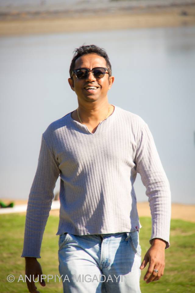 "ඒ නිරුවත් වීඩියෝ බලලා විනෝද වෙලා බැනලා යන අයත් ඉන්නවා.." - ඩොන් ශර්මන් ...