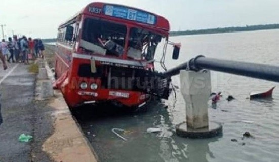 අධික වේගයෙන් ආපු ලංගම බසයක් නැවතුන තැන - 06 ක් රෝහලේ - Photos - SLTB ...