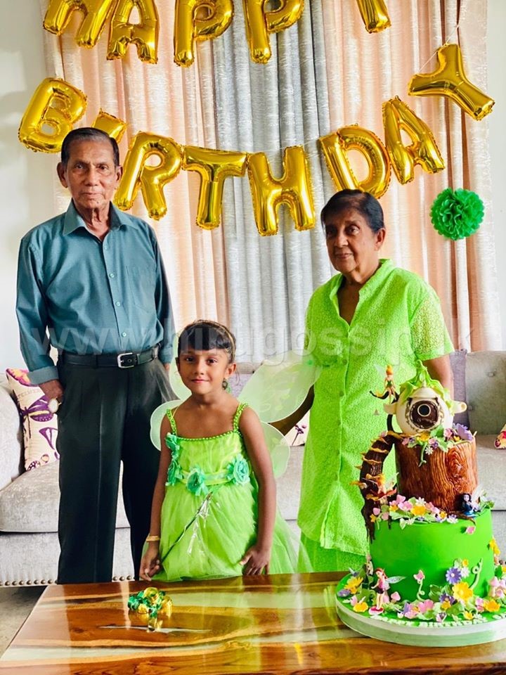 ජනප්‍රිය රංගන ශිල්පිනියක මෙන්ම ටෙලි නාට්‍ය නිෂ්පාදිකාවක වන නිමන්ති ...