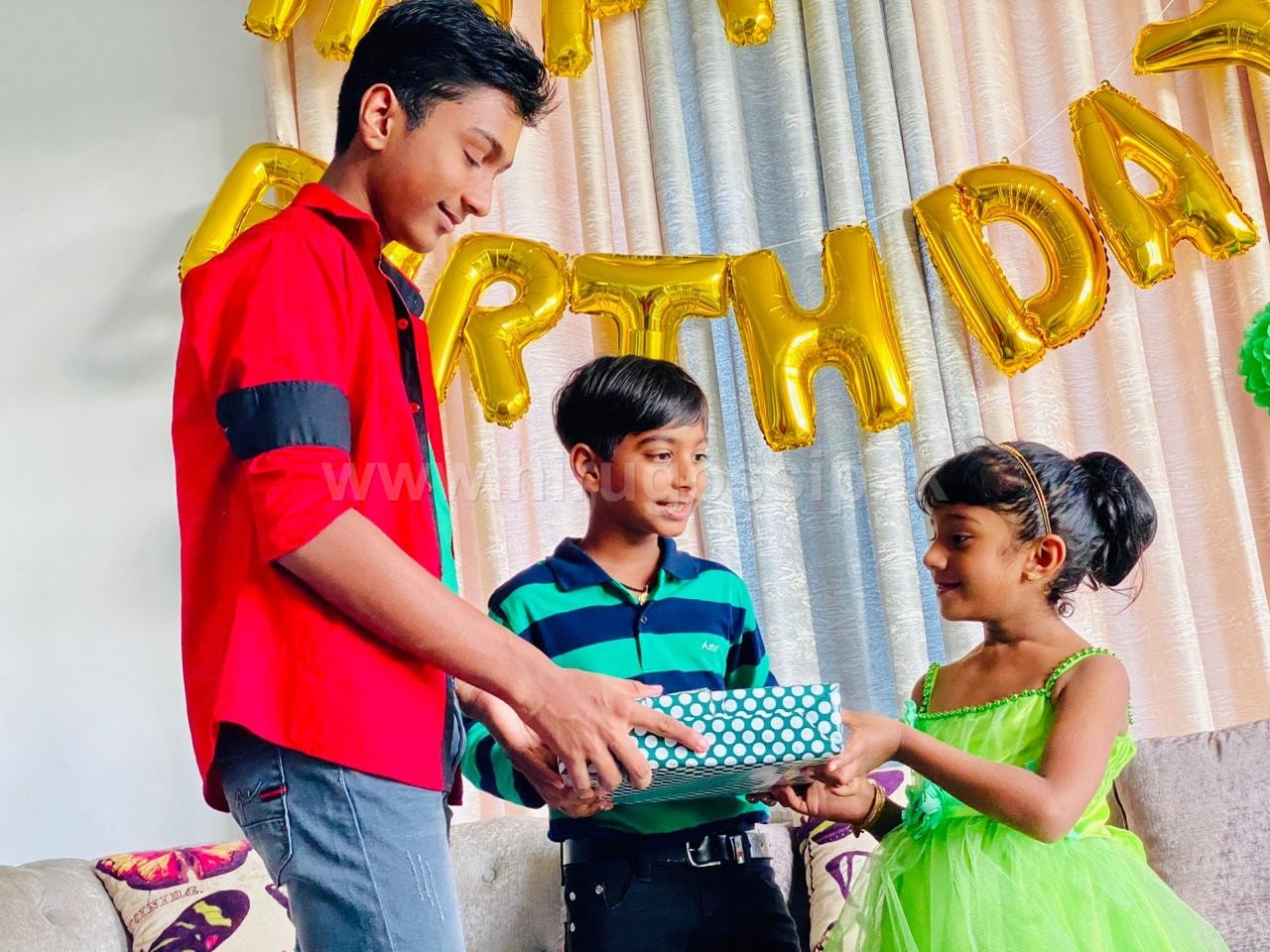 ජනප්‍රිය රංගන ශිල්පිනියක මෙන්ම ටෙලි නාට්‍ය නිෂ්පාදිකාවක වන නිමන්ති ...