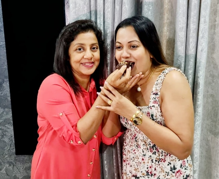 ජනප්‍රිය රංගන ශිල්පිනී නිමන්ති පෝරගේ උපන් දිනය සැමරූ හැටි මෙන්න ...