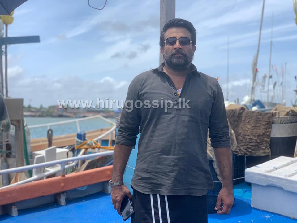 "තාත්තා කෙනෙක් කොච්චර දුවෙකුට ආදරෙයි ද කියලා මේ නිර්මාණයෙන් දැනෙන්න ...