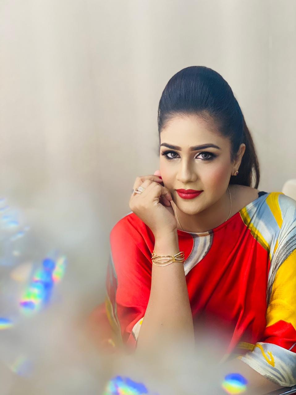 පුංචි තිරයේ අහිංසකාවිය මහේෂි මධුෂංකා හිරු කොපි චැට් වැඩසටහනට හැඩවුණු ...