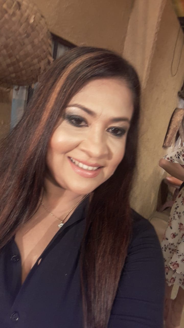 "පහත් ලිංගික ආශාවන් ඉෂ්ඨ කරගන්න සුනිල් ආරියරත්න නමින් පෙනී සිටි ...