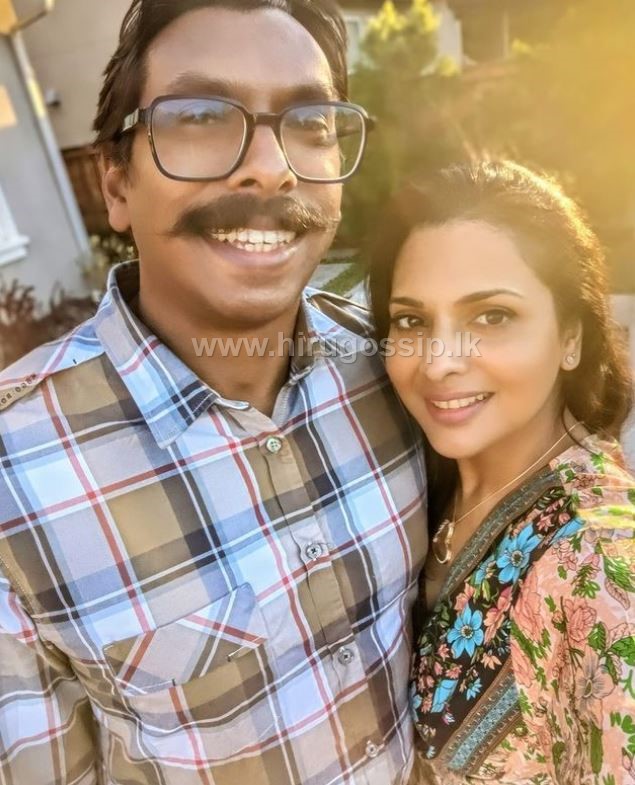 ජනපති පුත් මනෝජ් රාජපක්ෂ සහ සෙව්වන්දිගේ කැදැල්ලට ආ පුංචි දූ සිඟිත්තියගේ ...