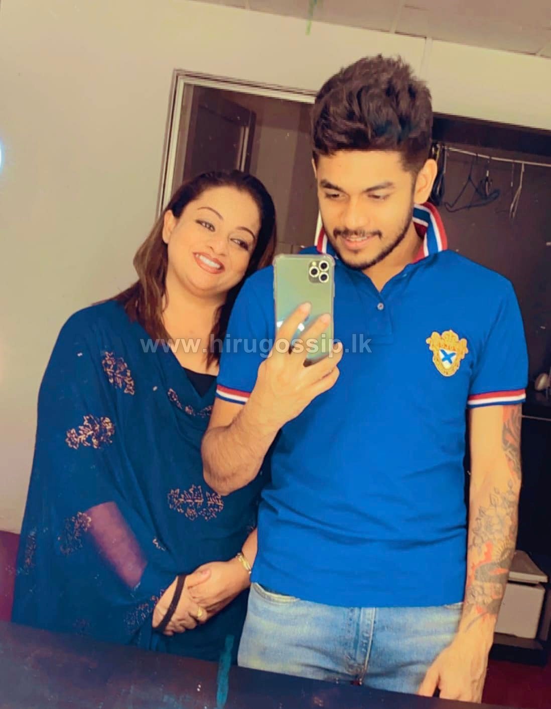 මමත් ආසාවෙන් ඉන්නවා. ගොඩක් ආදරෙයි !!” - හැමෝම හොයපු ප්‍රශ්නෙට උත්තරේ ...