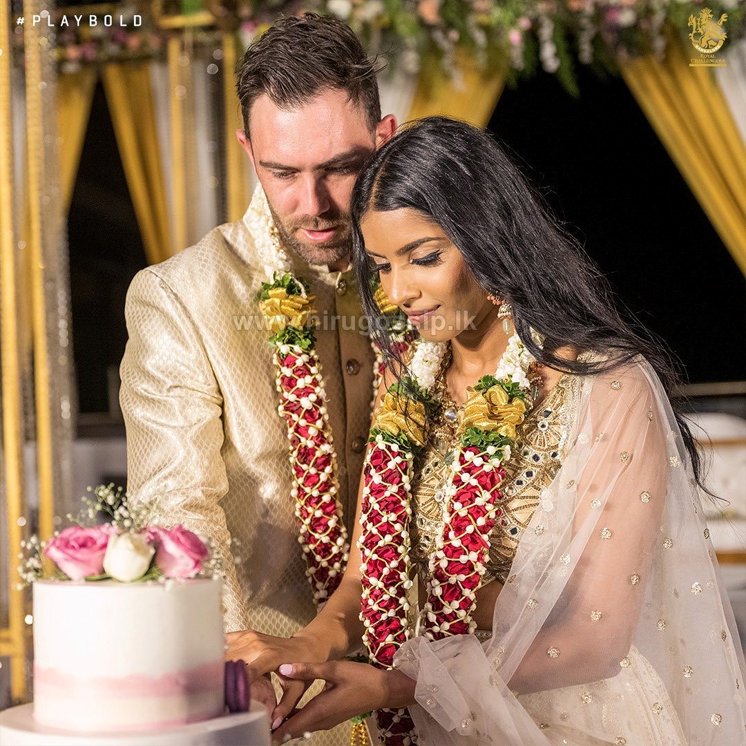 දැක්කද අපේ කොල්ලෙක් ඉන්නවා...” - Maxwellගේ වෙඩින් පාටි එකට ආපු, වනිඳු ...