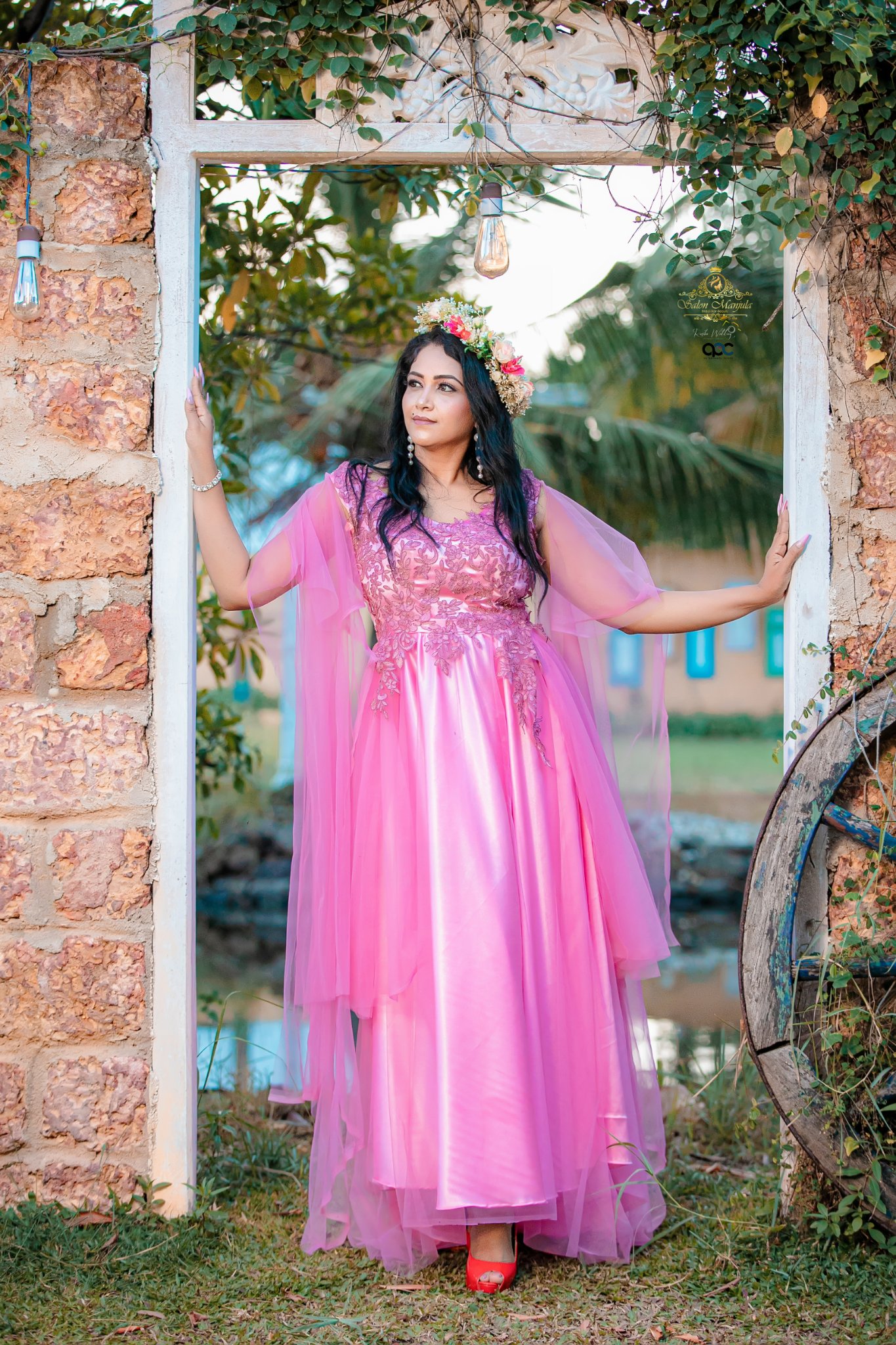 සුරංගනාවියක්ද මේ ! අද උපන්දිනය සමරන සුන්දර අශිකා... අම්මයි දූයි ...