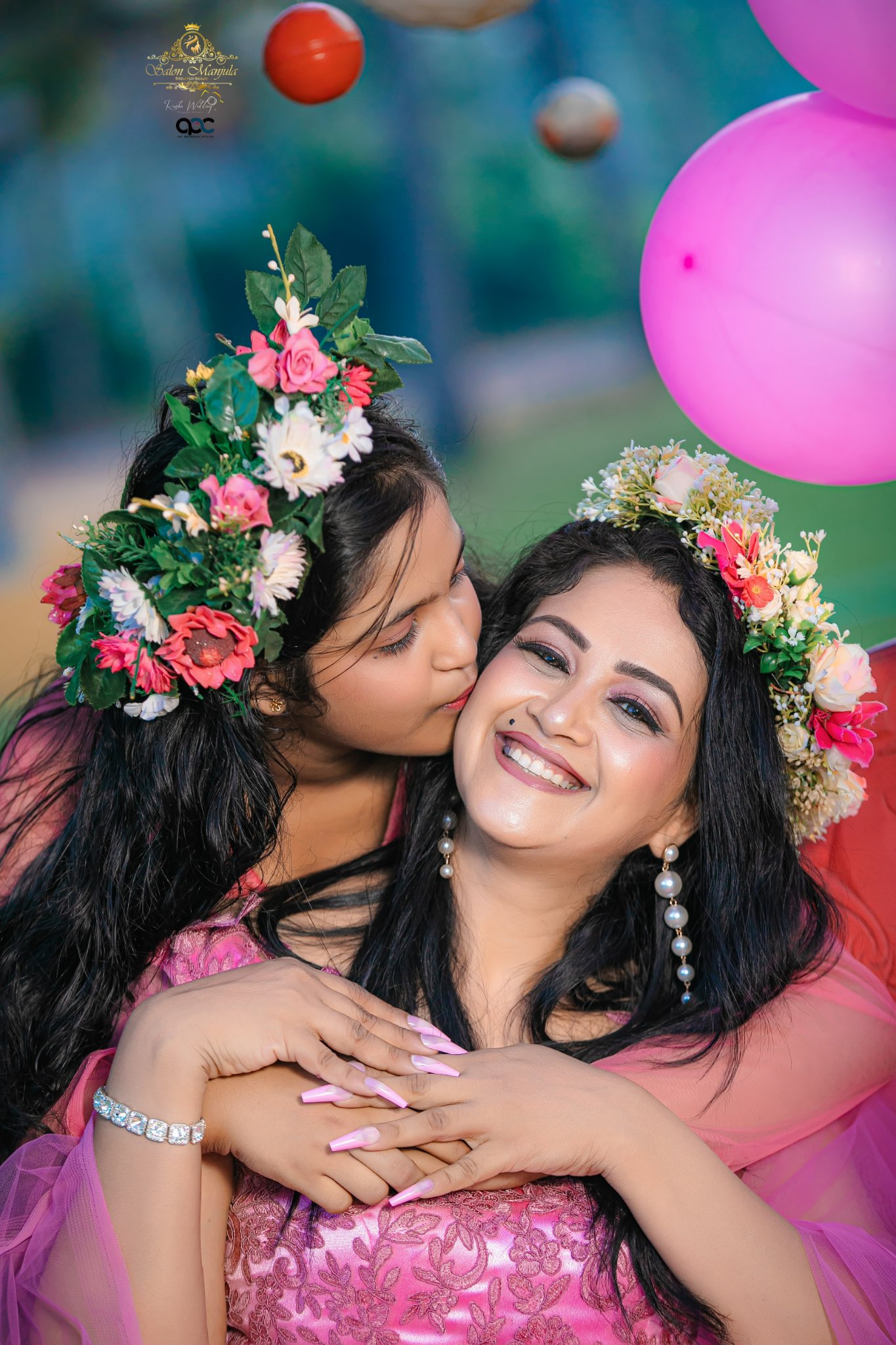 සුරංගනාවියක්ද මේ ! අද උපන්දිනය සමරන සුන්දර අශිකා... අම්මයි දූයි ...