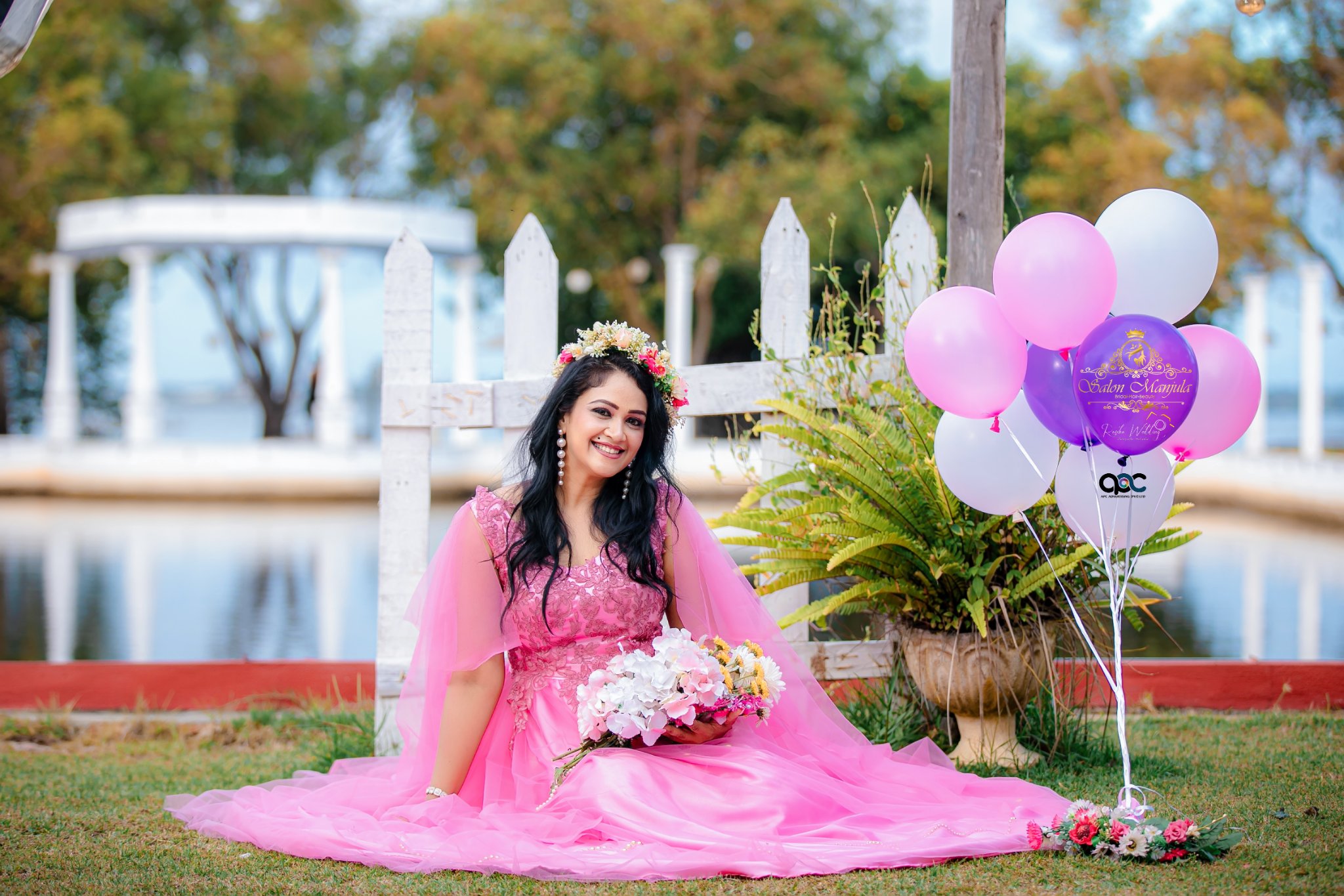 සුරංගනාවියක්ද මේ ! අද උපන්දිනය සමරන සුන්දර අශිකා... අම්මයි දූයි ...