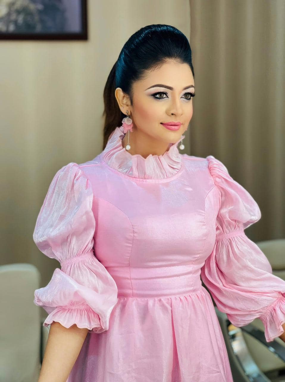 ලස්සන රෝස මලක් වගේ එයා.. සුන්දර රුක්ෂානාගේ, හැඩ ! - Photos - Rukshana ...