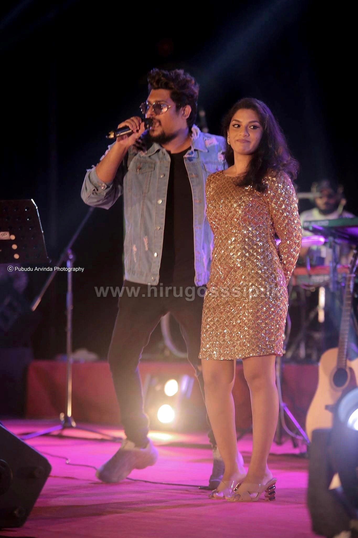එයයි අරයයි... ඒ දෙන්නට ළඟදීම මංගල සීනූ...?” - සනුකගෙයි වින්ඩිගෙයි ආදරේ ...