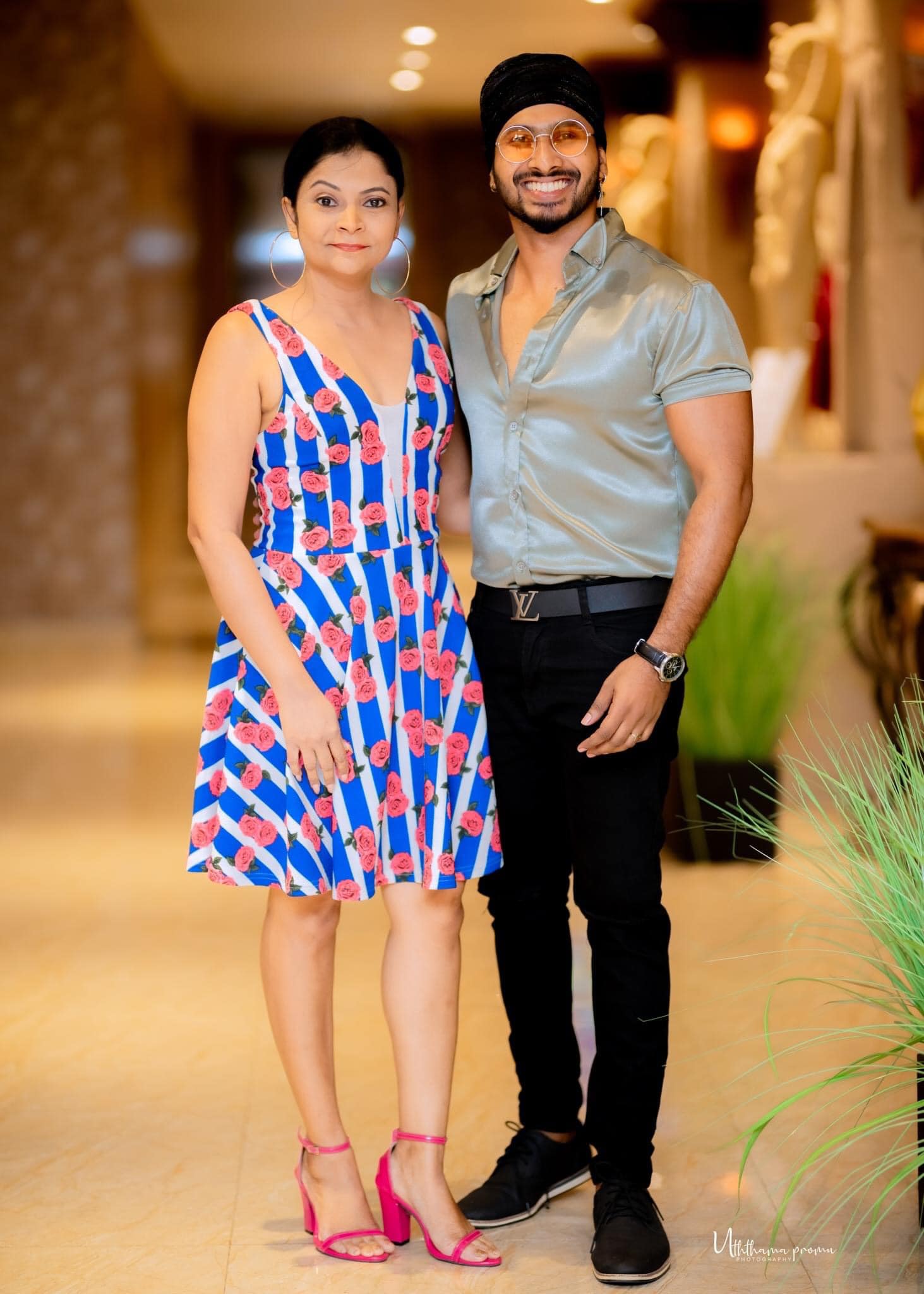 "කාලෙක කැතයි...තවත් විටක ලස්සනයි.. හැබැයි ඒ කොතනත් රැකුණෙ අපි දෙන්නා විතරමයි...." දවස ගාණේ අලුත් ...