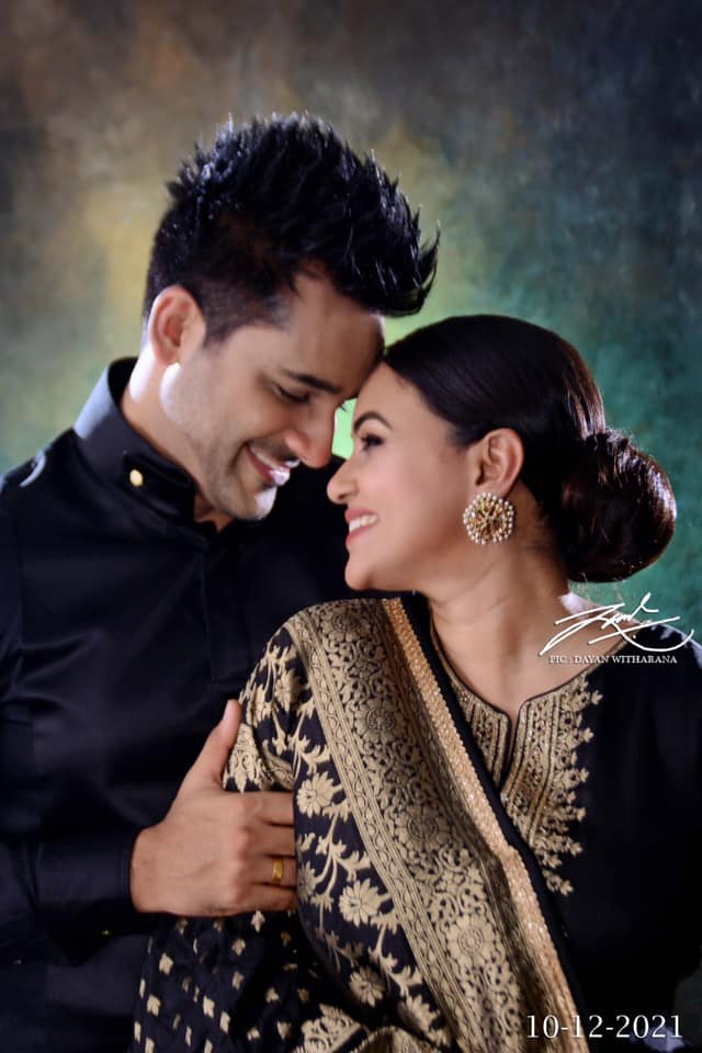 "සාරංගටත් දිනක්ෂිටත් සොඳුරු දෙවැනි විවාහ සංවත්සරයට සුබාසිරි" සොඳුරු ...