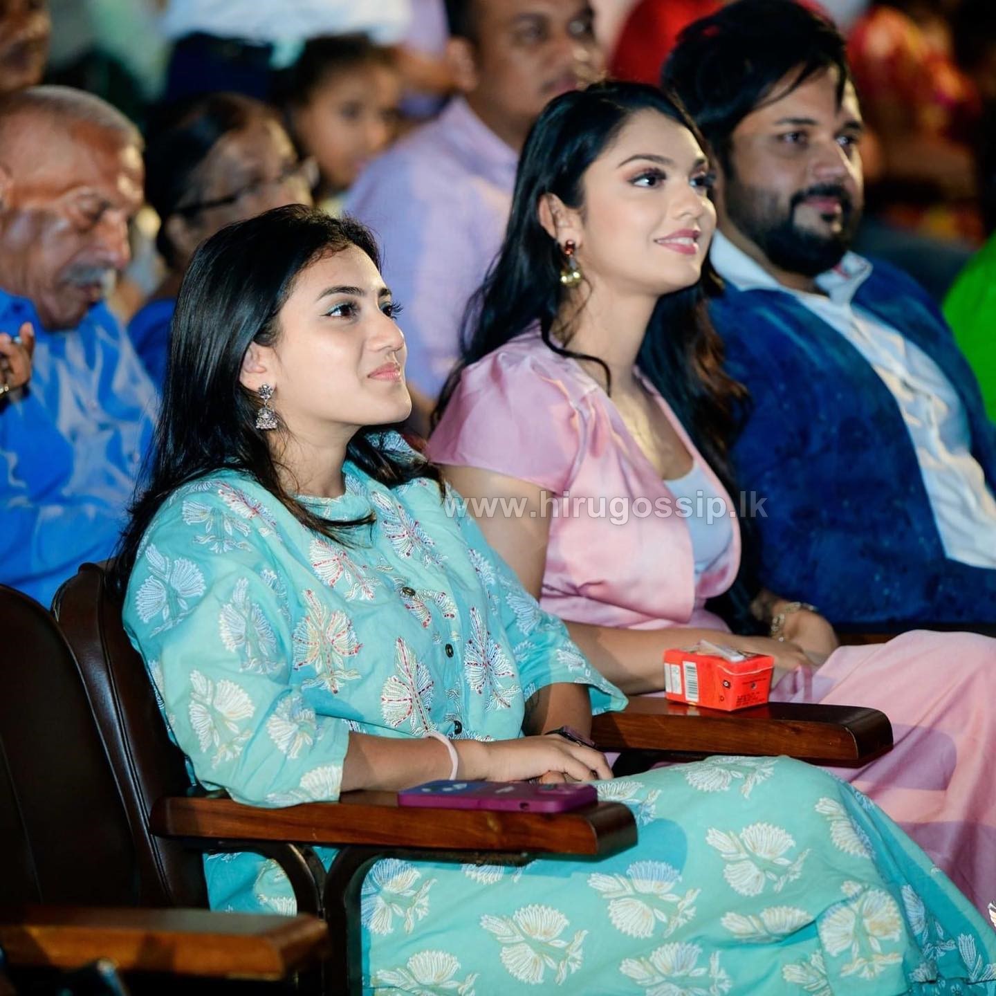 ශනු තමයි ලස්සනම.. එයාලා හැමෝම එකට..” - හැමෝම ආදරේ කරන ජනප්‍රිය කලා තරු ...