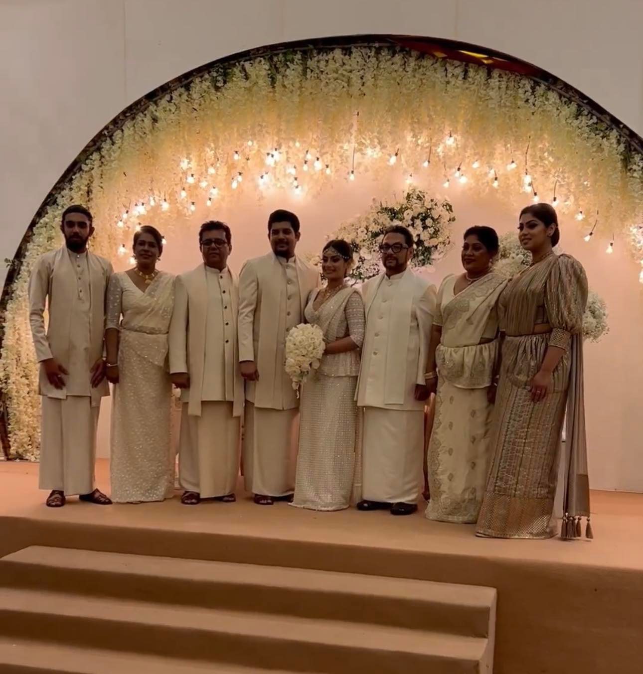 "හැමදාම ආදරෙන් ඉන්න පුතේ..." සනුකගේ පියා සංගීත් වික්‍රමසිංහ පුතුගේ ...