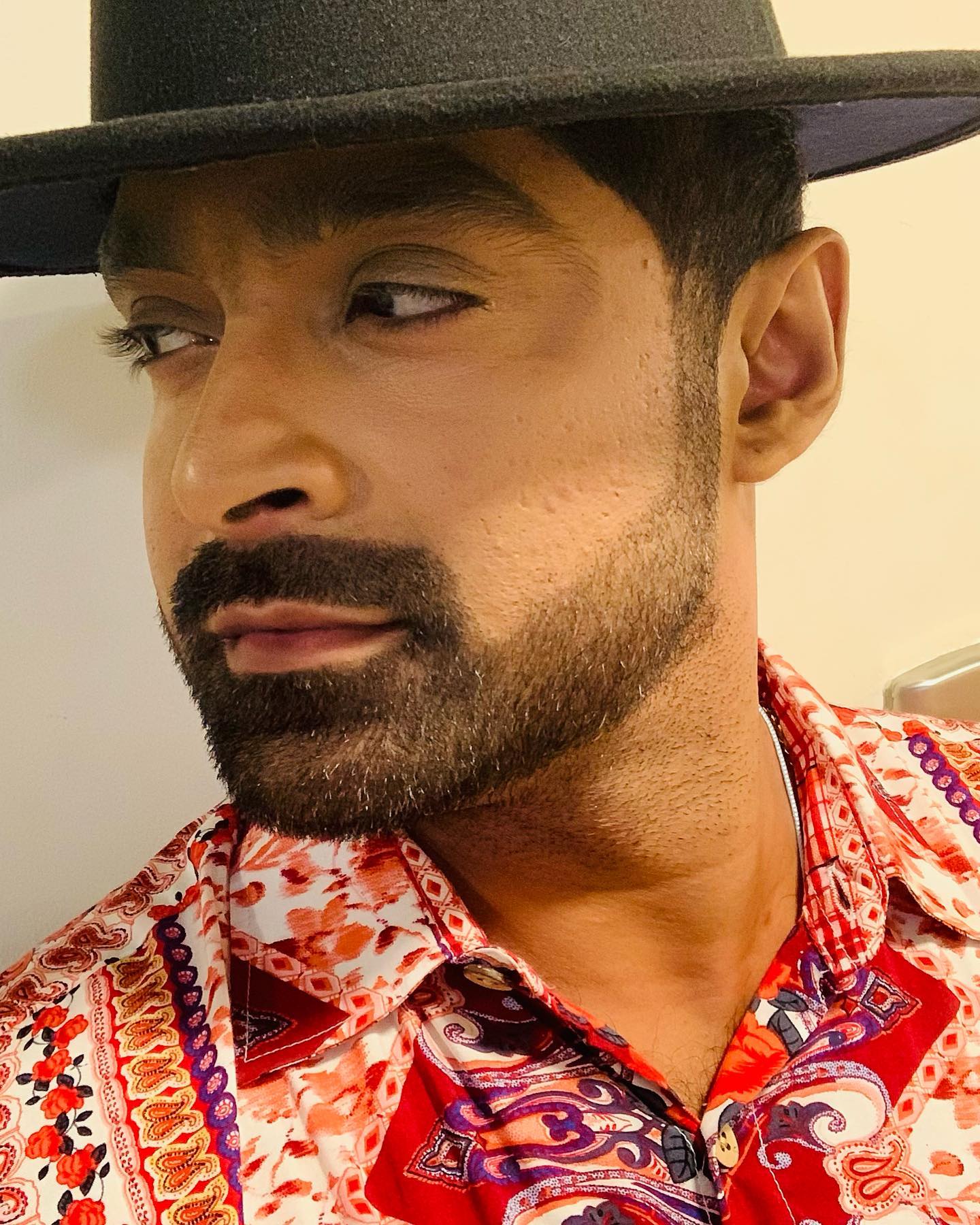 "තාත්තාගේ මරණයට මමත් වගකියන්න ඕනේ" ජනප්‍රිය රංගන ශිල්පී කාවිංග පෙරේරා ...