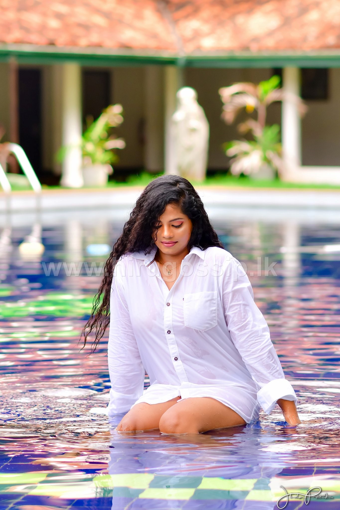 සූම් කරලා බැලුවේ නෑ සත්තයි...!” - මෙන්න මේ සේරම දේවල් අස්සෙ ලංකාවේ ...
