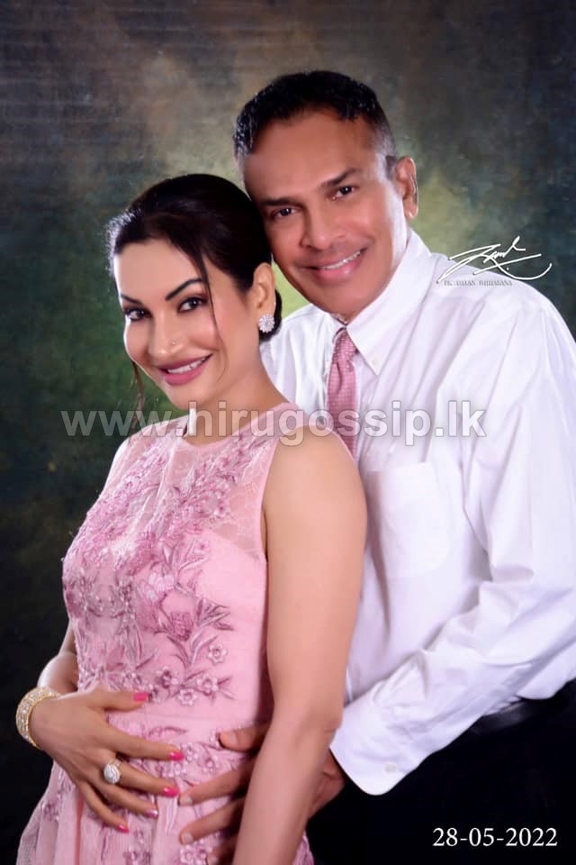 සුළු වේලාවකට කලින් මට දුරකතන ඇමතුමක් ආවා, ආ කොහොමද දයාන්... මම ඔයාගේ ...