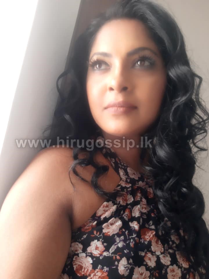 උඹ කවදාවත් සාර්ථක වෙන ගැහැනියක් නම් නෙවෙයි කියලා -- කිව්වා. මම කෑ ගහලා ...