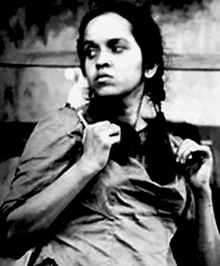 මීදෙණිය වලව්වේ ආදරණීය සුදු ආච්චිට සුබ උපන්දිනයක්! - Irangani Serasinghe ...