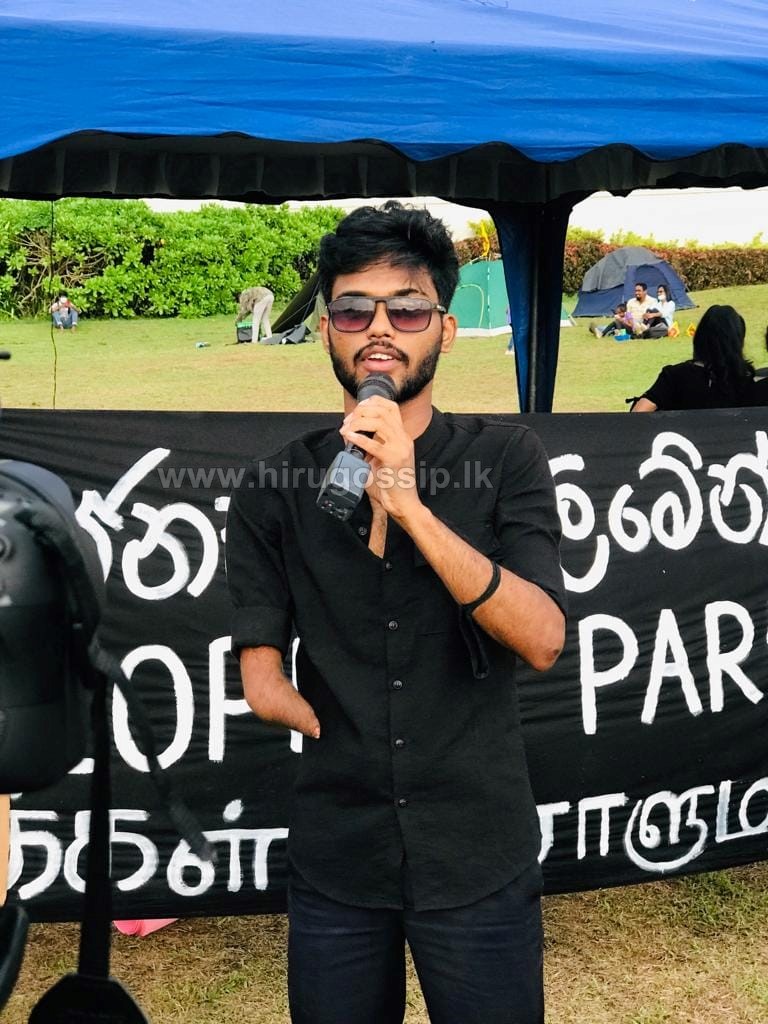 වැළඳ ගැනීමක් උවමනයි.. හිස් මුදුනේ සිට දෙපතුල දක්වා උණුසුමයි... අමාරුයි ...