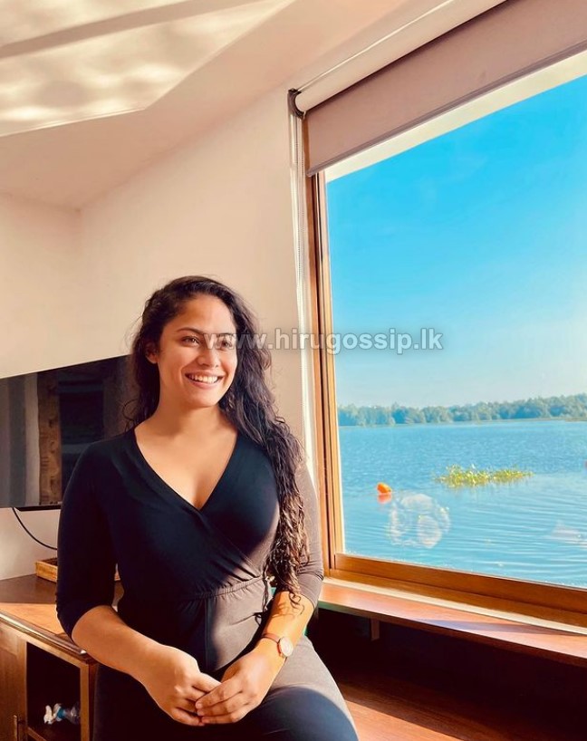 ඉස්සරහා මාස දෙකේ දී - - - - වෙන්න තීරණයක් ගන්නවා..!” - සුරූපී සඳනි ප් ...