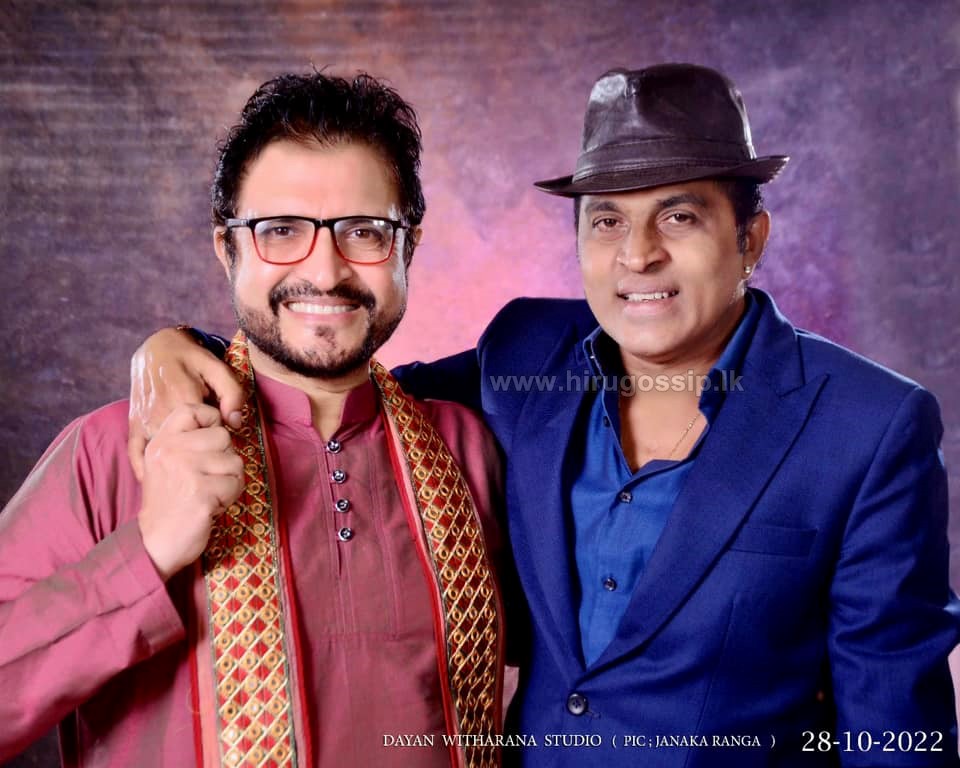 මචං තව අවුරුදු එක හමාරකින් විතර මගෙ පුතාගෙ කසාදෙ ලංකාවෙදි කරනවා ...