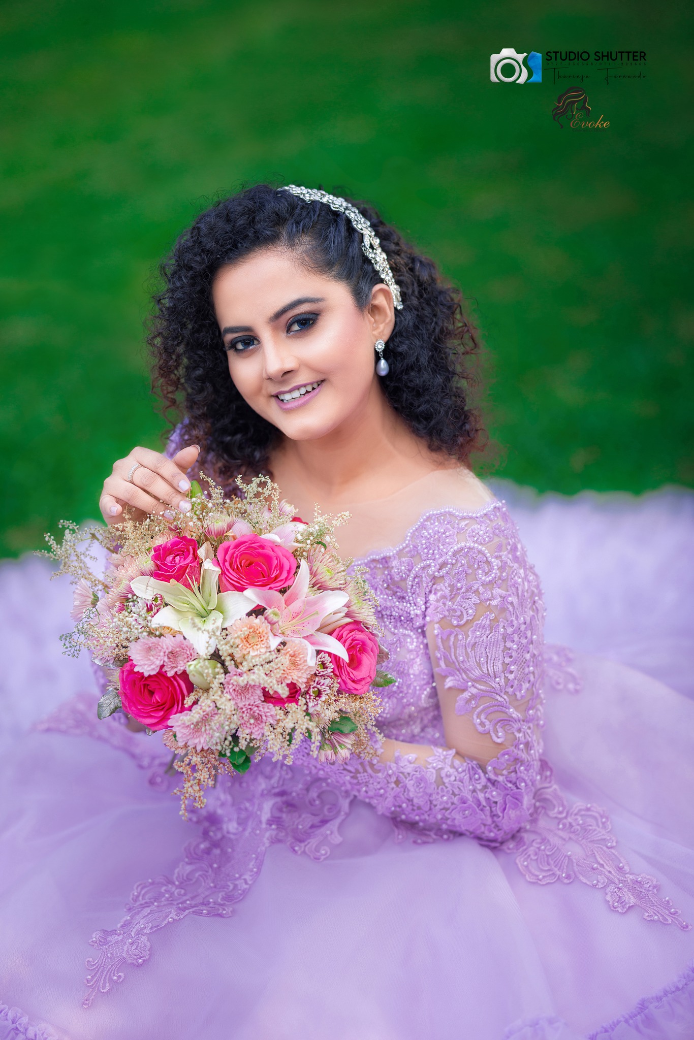 කවුරුත් ආදරේ කරන සුන්දර කැරලිකාරි.... බෝනික්කියක් වගේ ලස්සන ! දිවිතුරා ...