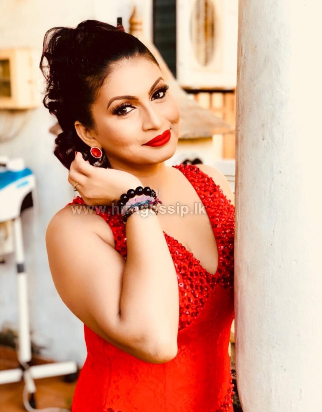 ඔයා මේ ජීවිතේ ගොඩක් දුක් විඳපු කෙනෙක්.. ඉක්මනින් සනීප වෙලා එයි කියලා මං බලන් හිටියා.. ආදරෙයි ...