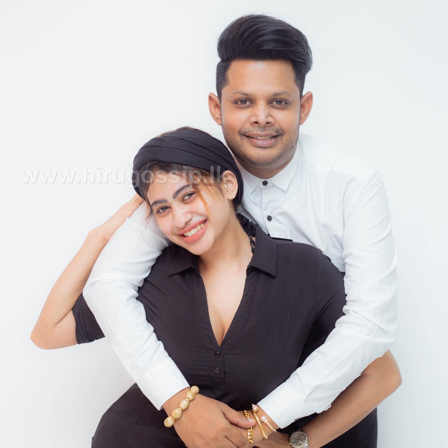 බුකියේ ඕනවට වඩා හෑලි ලියනව නම් පරිස්සමින් ආශ්‍රය කරපල්ලා..” - මේ ...