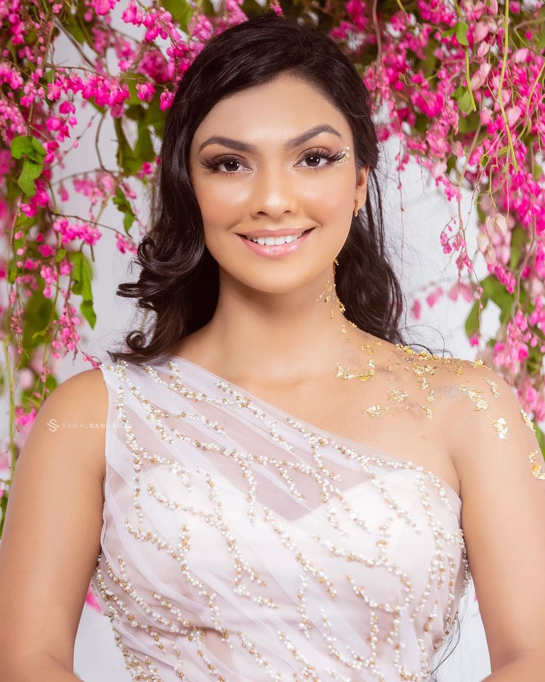 දිව්‍යාංගනාවක් වගේ ! ආදරේ හිතෙන රූපයක්, සුන්දර මාෂිගේ හැඩ - Photos ...