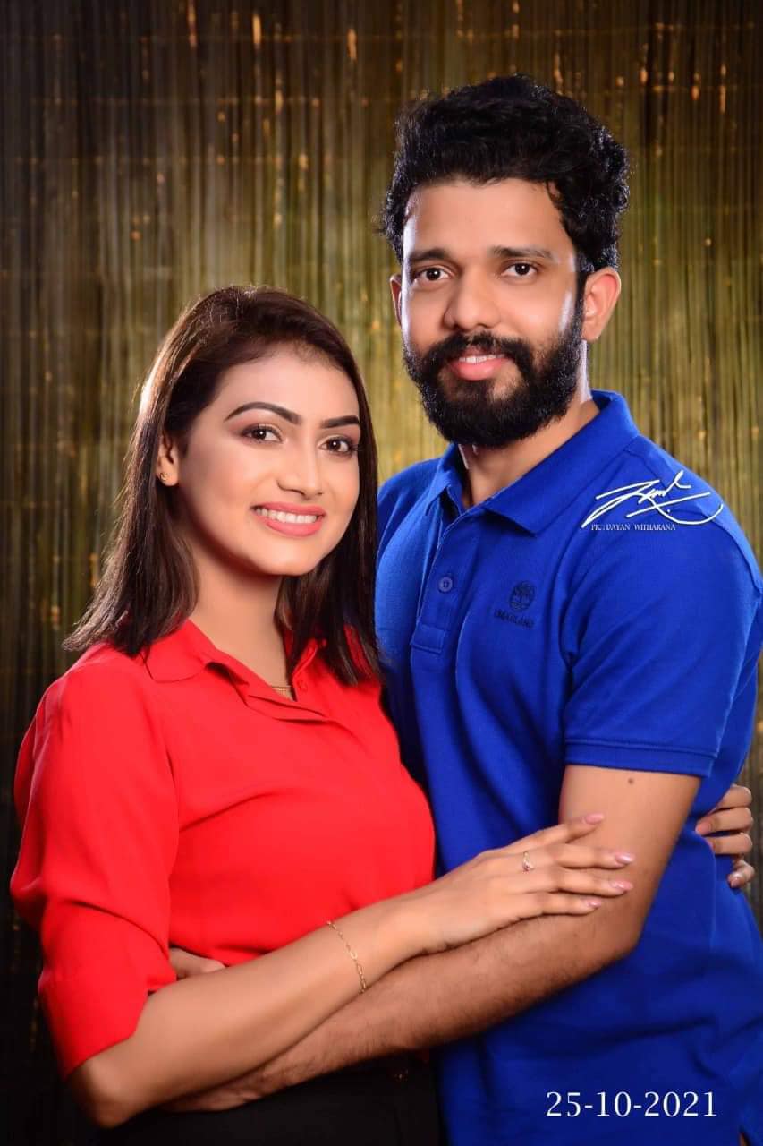 "දර්ශනට සහ චතූට චාතූර්යයෙන් දර්ශනීය වූ, සුබ විවාහ සංවත්සරයකට සුබාසිරි ...