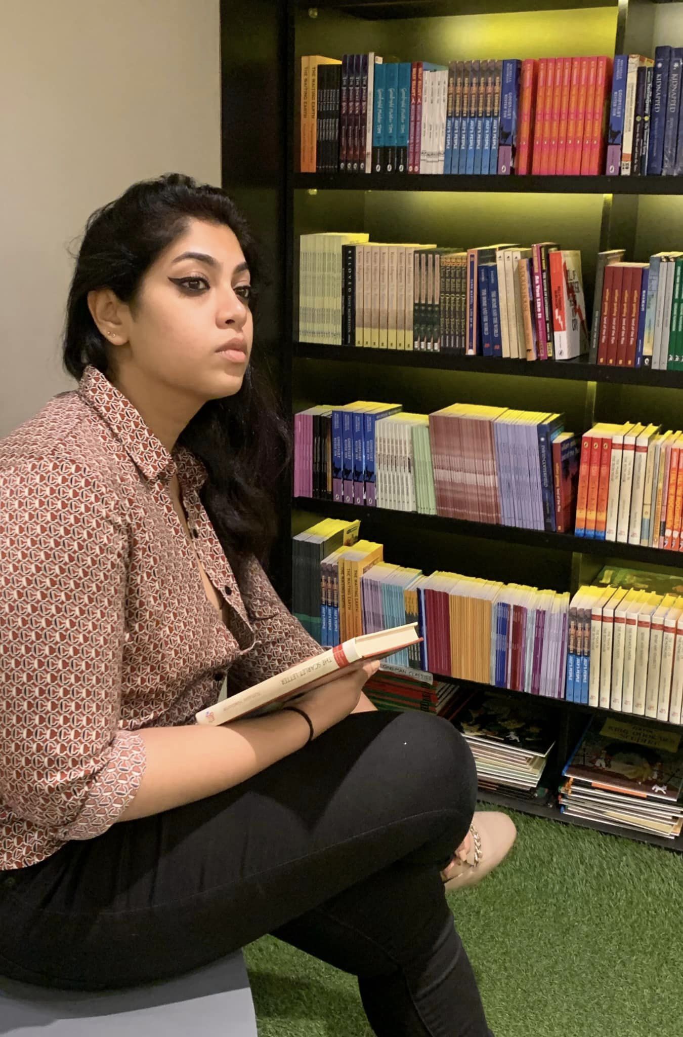 "වීසි කරන හැම ගලක්ම එකතු කරගෙන, ඒකෙ උදව්වෙන් උඩට නඟින ගමන්...." රයිනි කළකිරීමෙන්ද ! - Photos ...