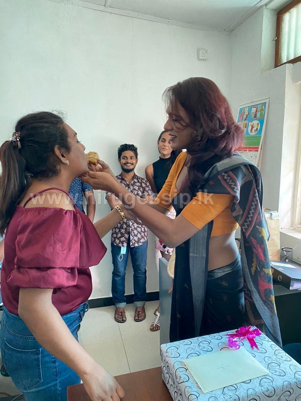 දැන් අවුරුදු හතරක්.. ඒක ඇදහිය නොහැකි විදිහේ සන්තෝසයක් !” - ලිංගික සංක් ...