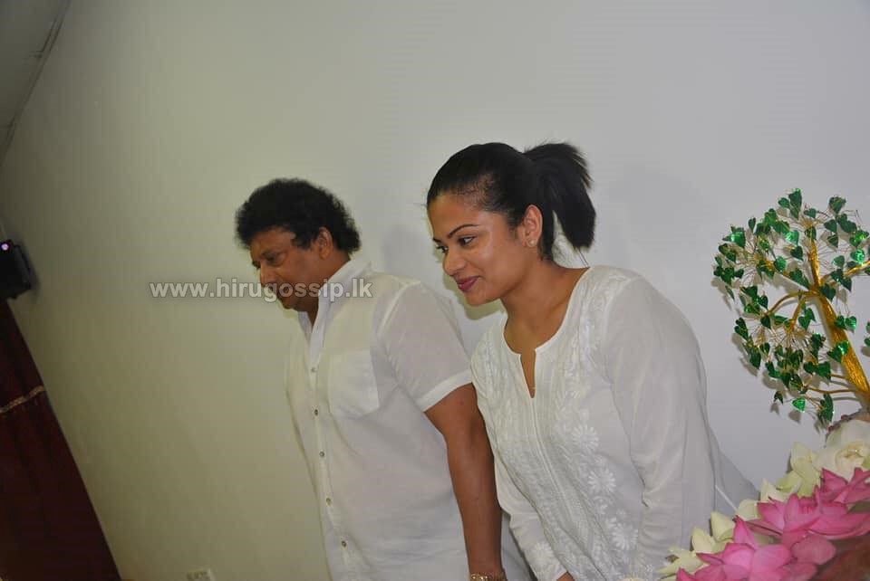 මේ විදිහේ දෙයක් කරන්න හේතුව මොකද්ද ? මාව ඇරස්ට් කරලා ?” - මල්ෂා මල් ...