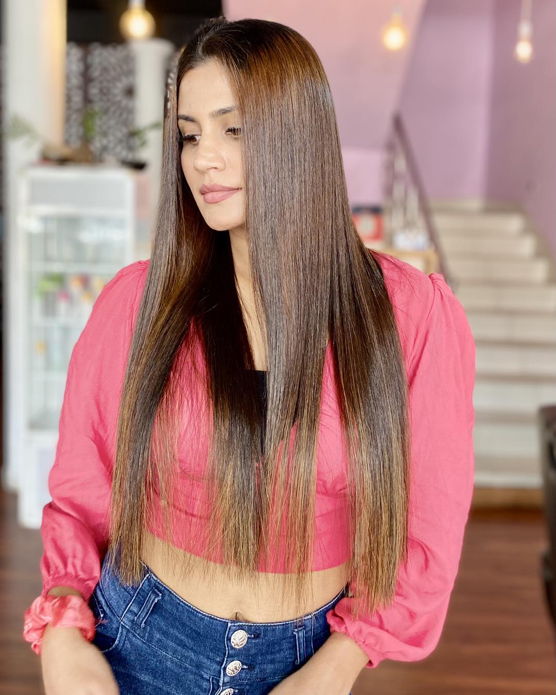 "ගොඩාක් අයට ඕනේ පොහොසත් වෙන්න... ඒත් මට ඕනේ හැමදාම සතුටින් ඉන්න ...