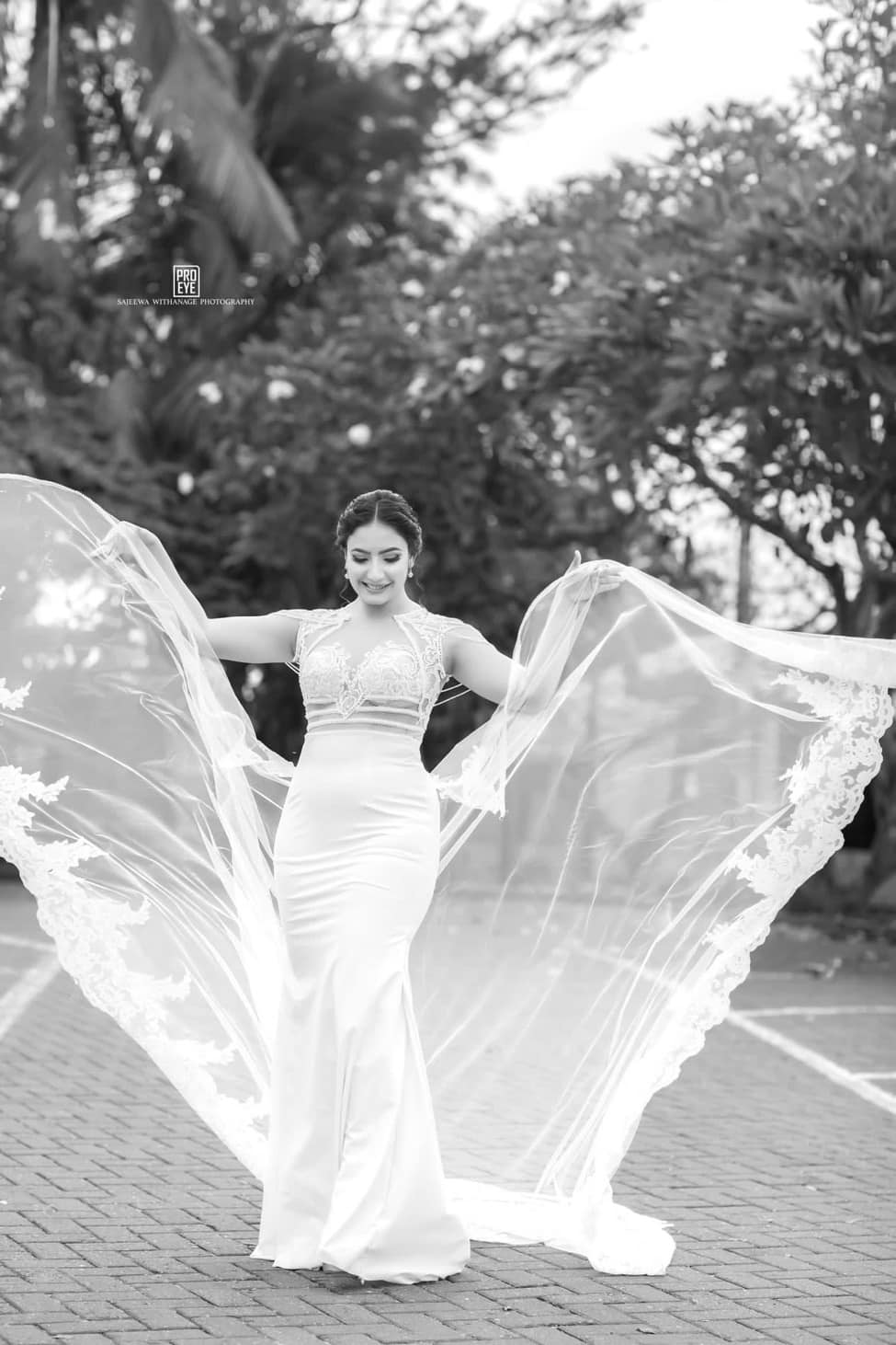 සුන්දර බක්මහේ, හැඩකාර මනාලියක් වුණු... ටීනා - Photos - Teena Shanel New ...