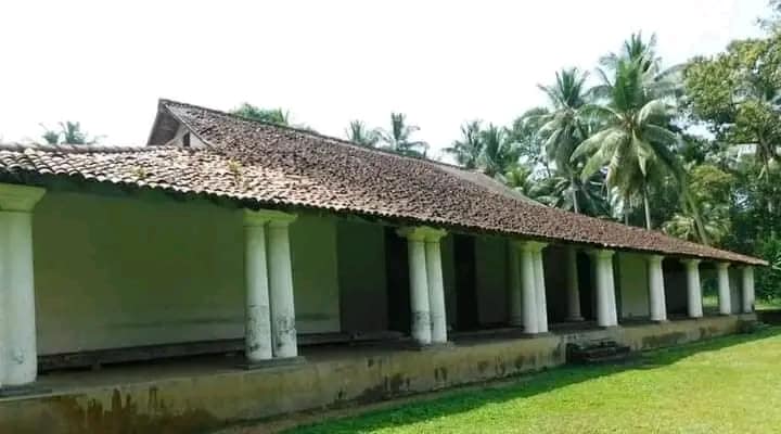 "රජ කුමරුට දැක ගැනීමට වුවමනා වුණේ හොඳින් වැඩුණ අඟපසඟ ඇති තරුණ ...